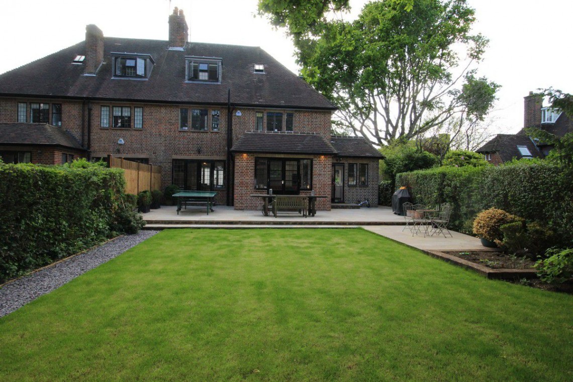 London: Detached Period House With Contemporary Styling For Filming