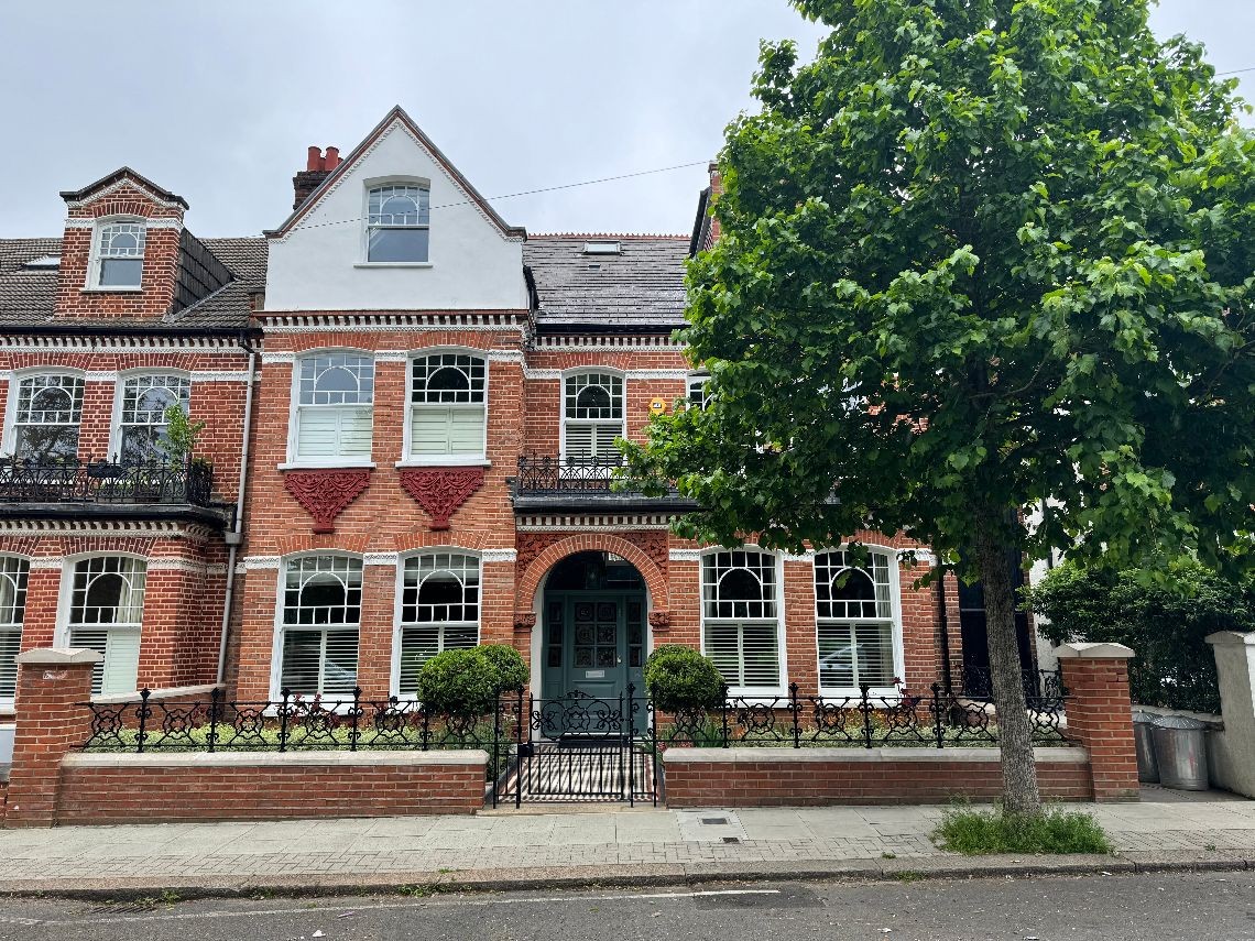 Large Double Fronted Victorian Home For Filming