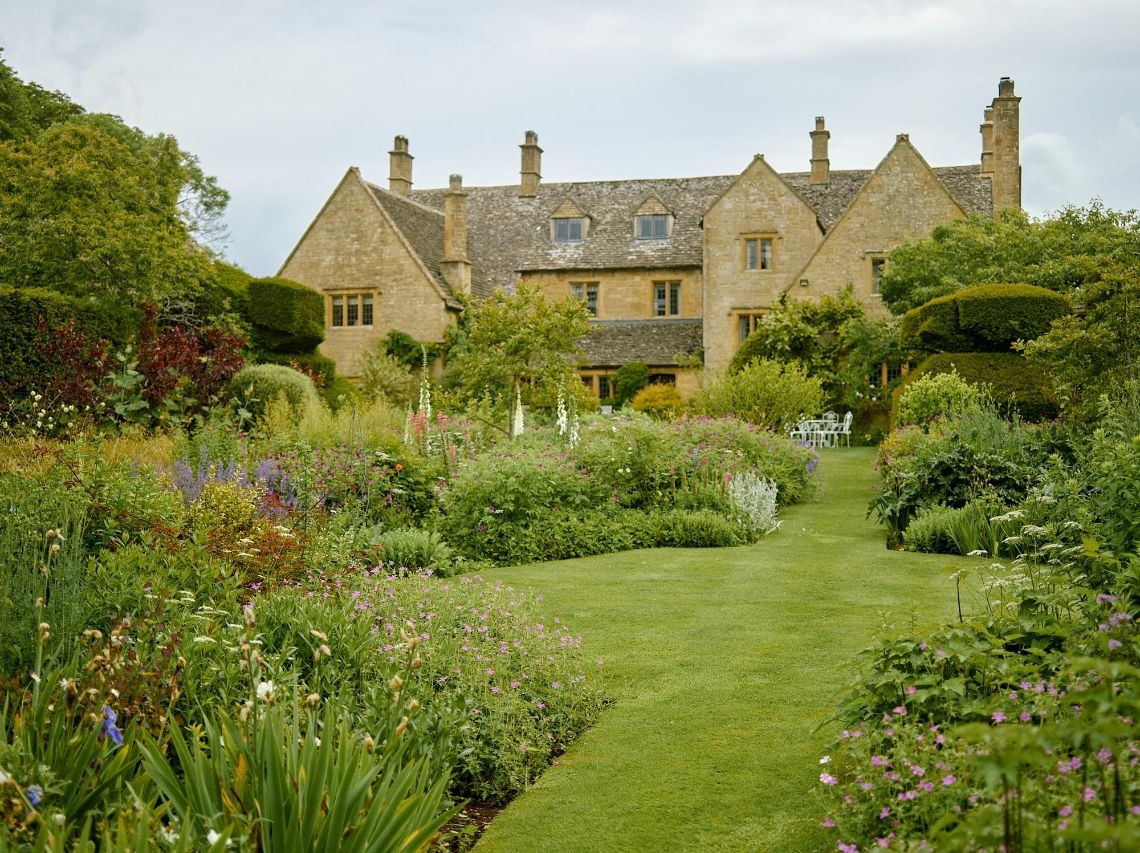 Beautiful Country Manor House For Filming